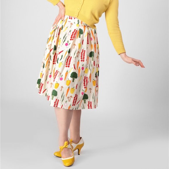 Collectif | Skirts | Collectif Mainline Marilu Vegetable Medley Swing ...